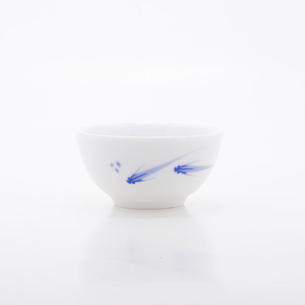 Porcelain Blue And White Fish Tea Cup – The Chinese Tea Shop